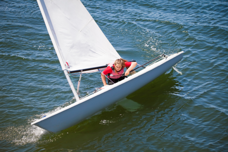 Why a Small Sail Boat is the Best Way to Learn to Sail - 5 Reasons ...